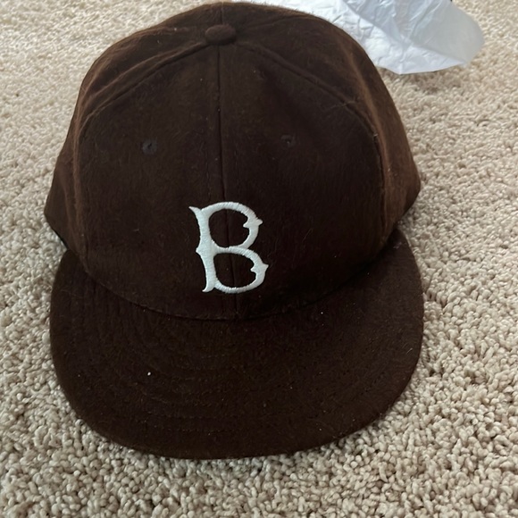 Accessories | Vintage Brown University Fitted Cap | Poshmark